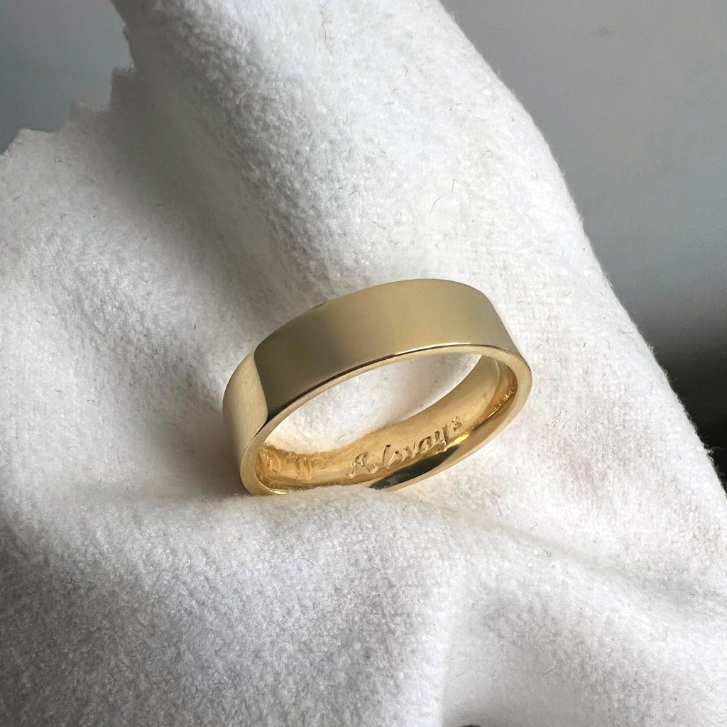 Iain's Wedding Ring – Laura Vann